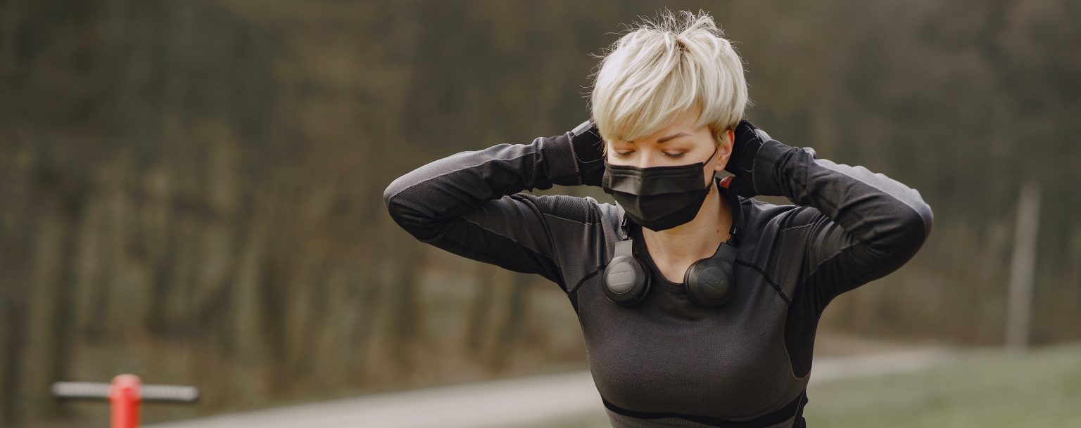 How To Train With a Face Mask | Everfit Blog