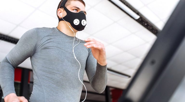 How To Train With a Face Mask | Everfit Blog